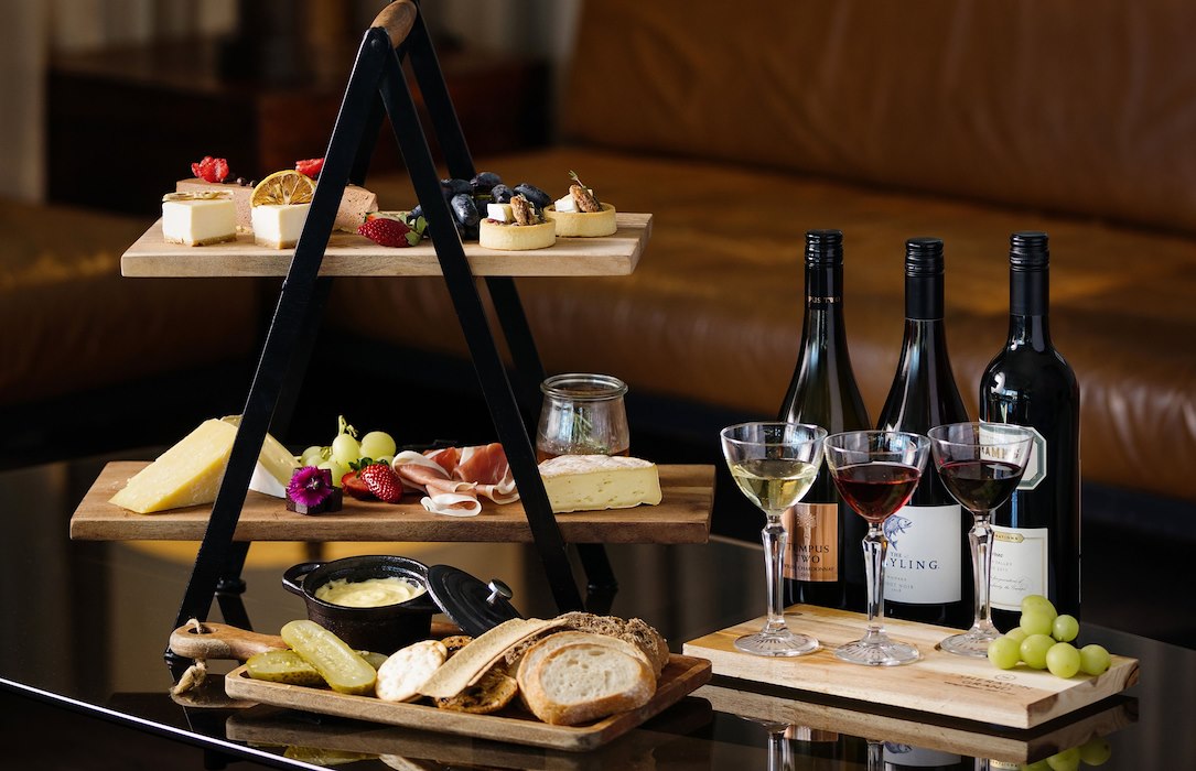 High Tea Venues Gold Coast | Pearls Bar